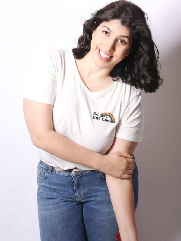 Find extras for your production - The Extras Dept.